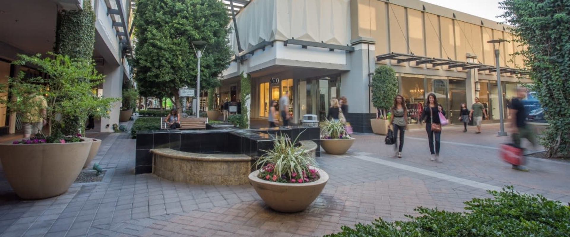The Best Shopping Malls and Stores in Scottsdale, Arizona